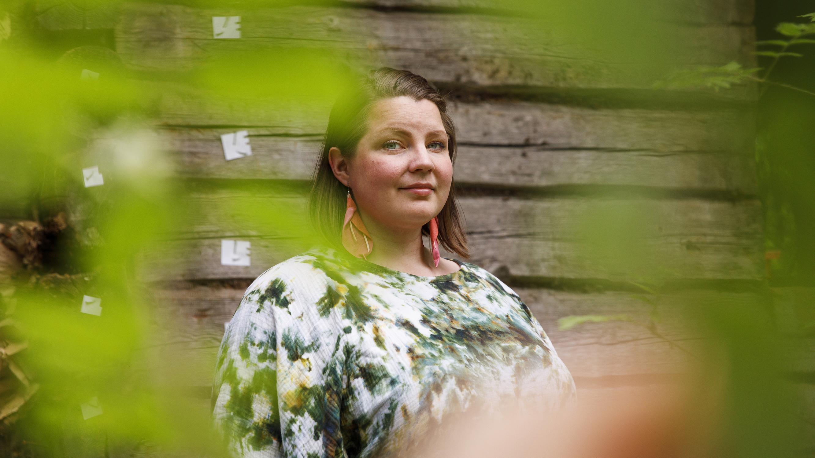 Minimalisti Sari muutti keskelle metsää | Voi hyvin