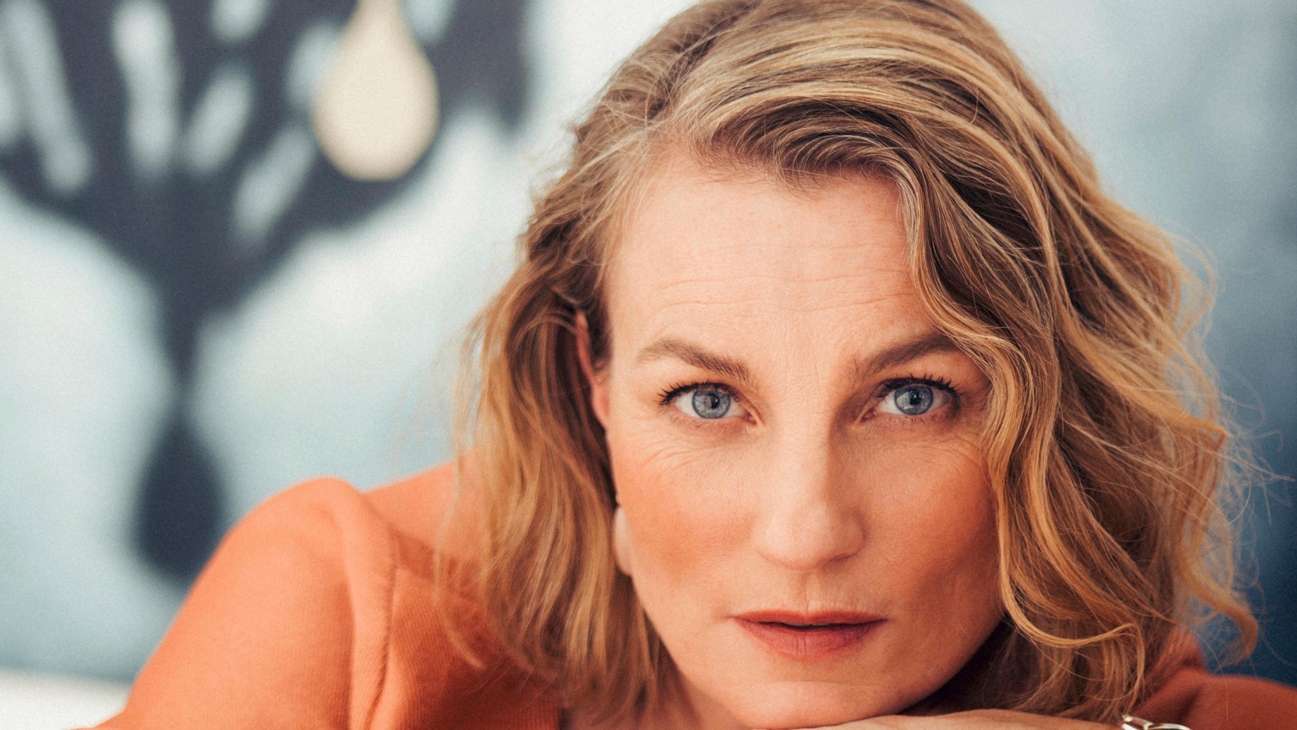 Jonna Järnefelt vierailee Tampereella kahdessa näytelmässä | Eeva