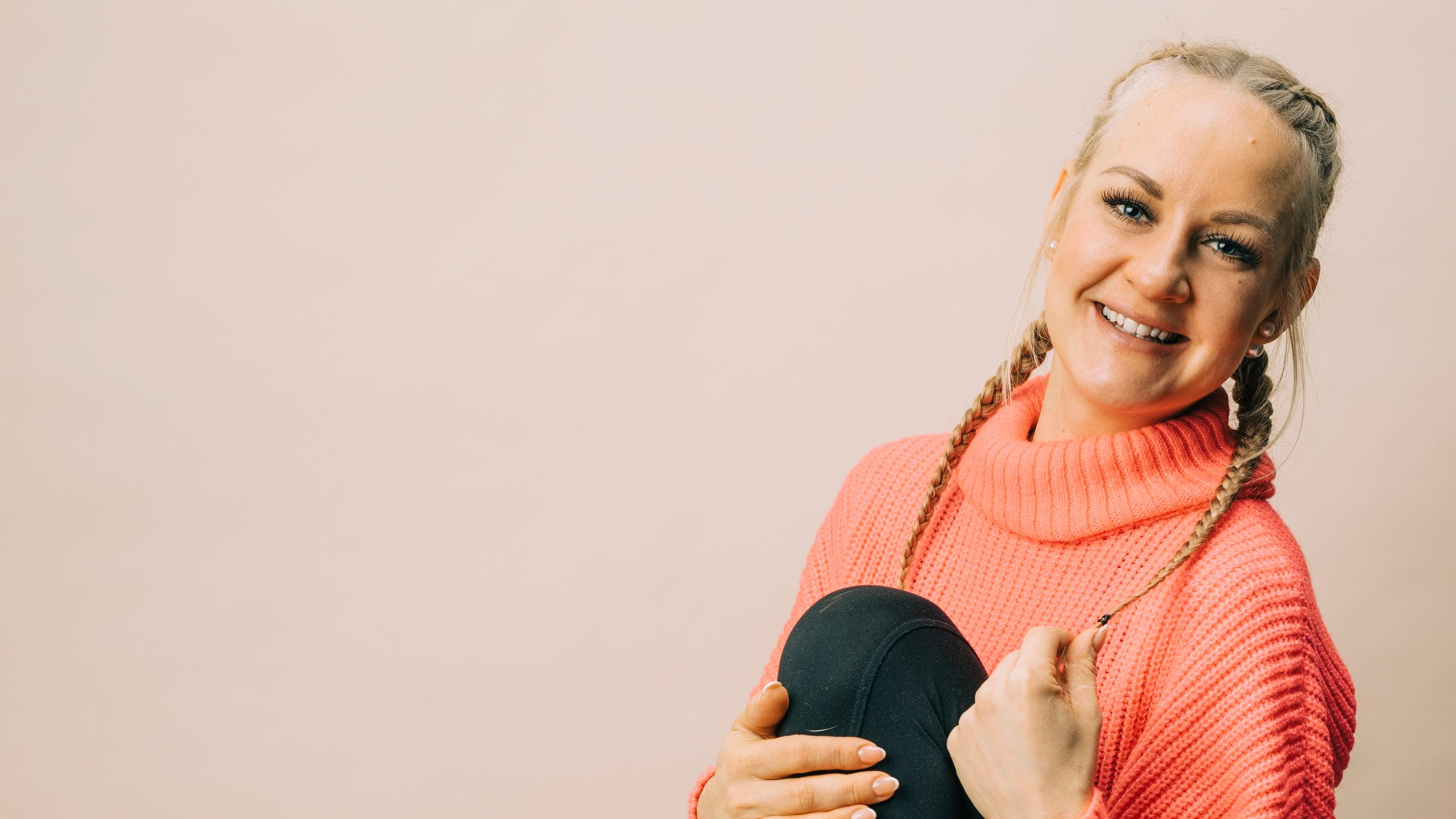 Vuoden Eeva 2023 -ehdokas Auri Kananen siivoaa elämiä kuntoon | Eeva