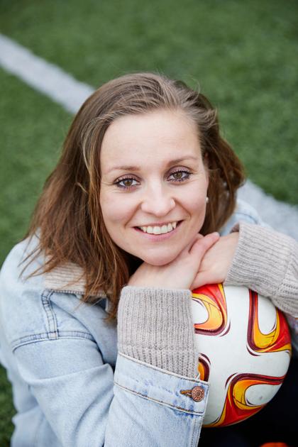 Jalkapalloilija Essi Sainio: ”ADHD voi olla myös rikkaus” | Kauneus ja ...