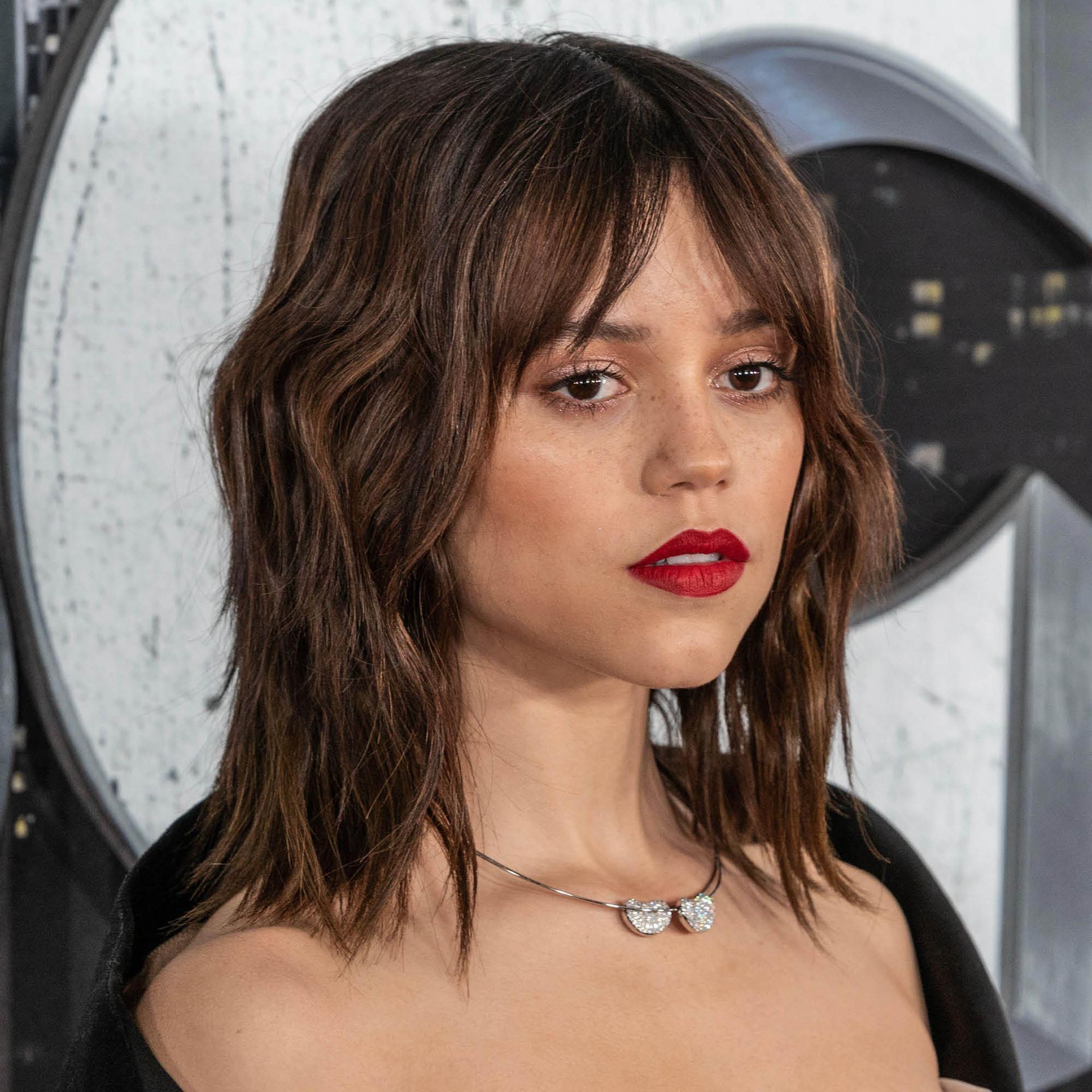 Hiusmallit 2024: Kerrostetut, puolipitkät tai pitkät hiukset | eeva.fi