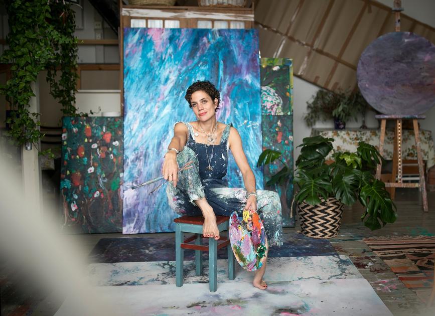 Manuela Bosco: ”Tajusin, että olen someriippuvainen" | Eeva