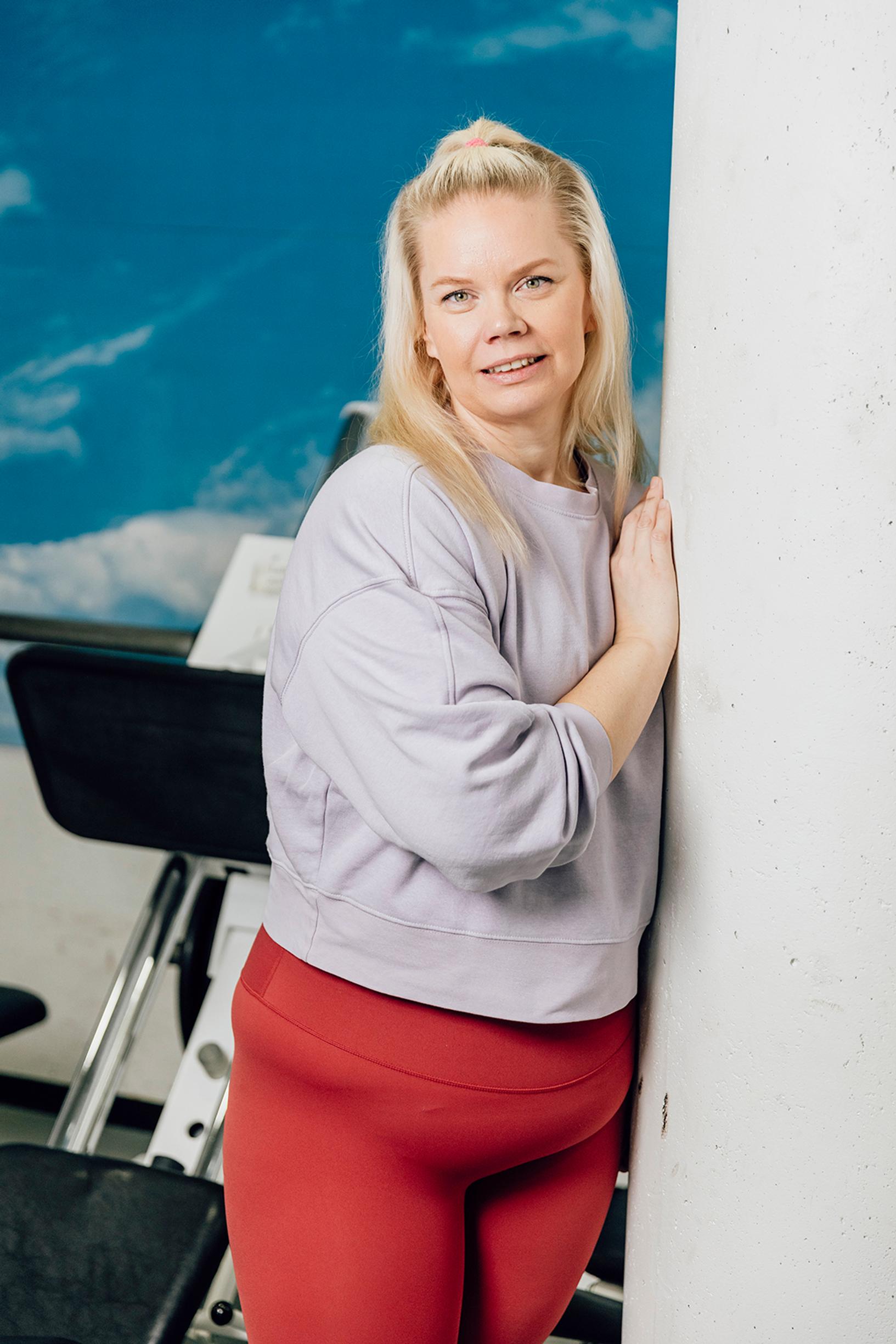 Henriikka uskoi pitkään, että kelpaa vain 10 kiloa kevyempänä – lihavuusleikkauksen jälkeen hän ...