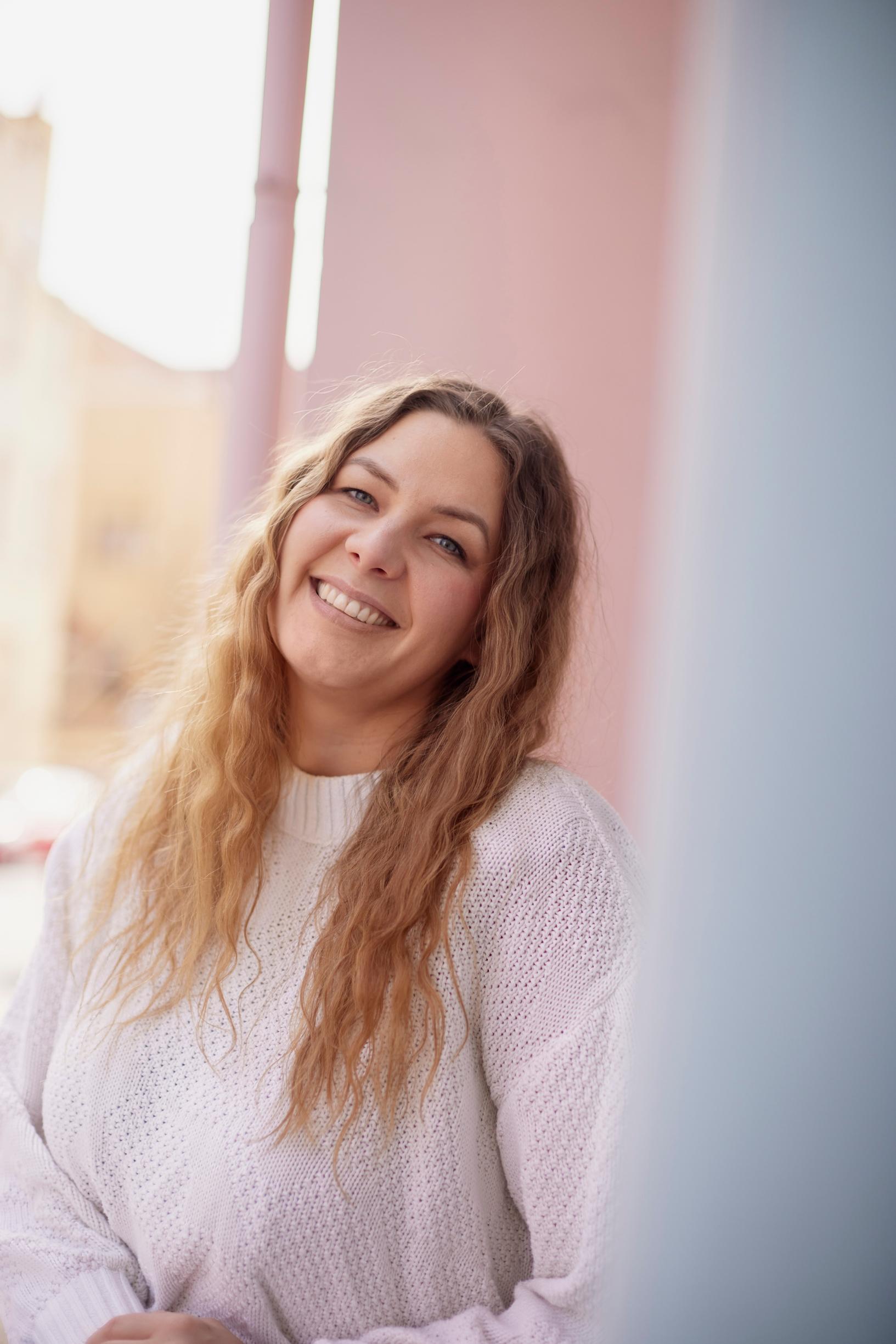 Ronja Roms lähti lomalle yksin - ja kuuli olevansa huono äiti | Trendi