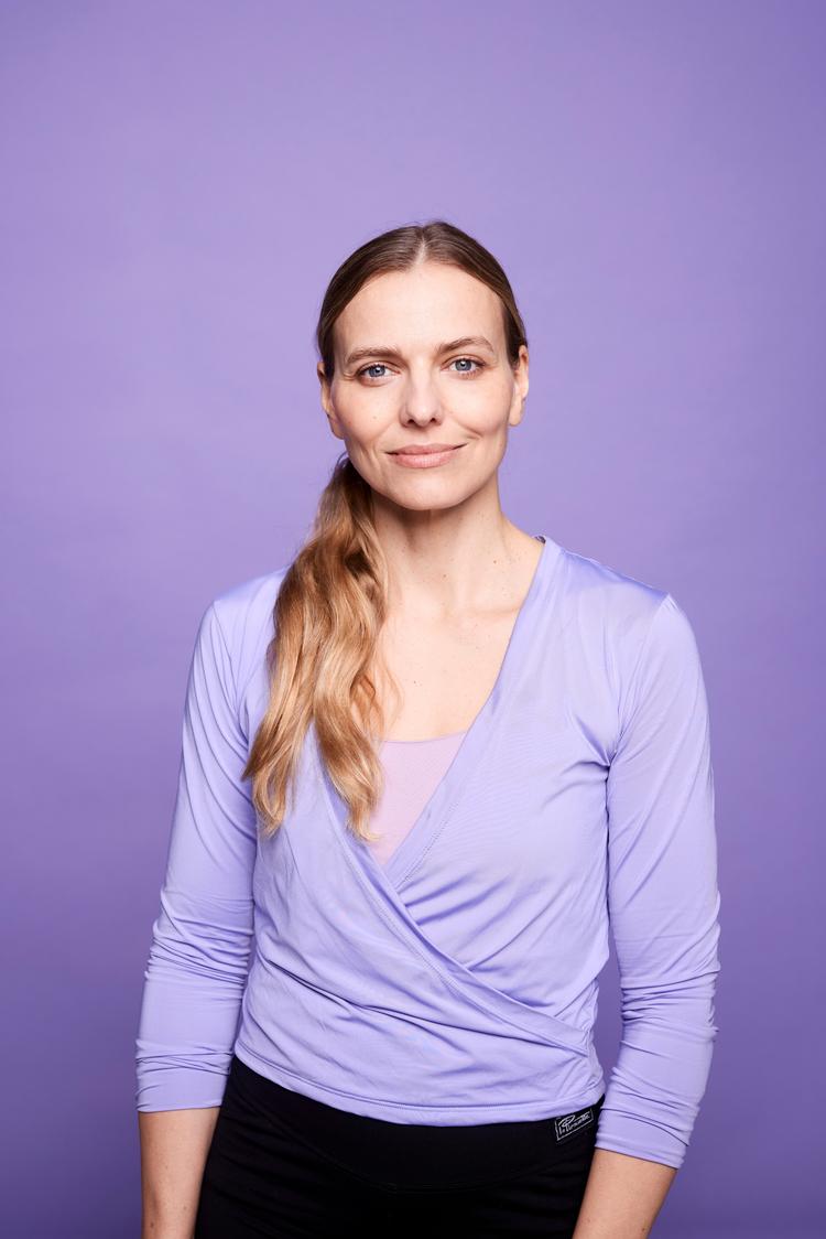 Eroon kuorsauksesta 5 liikkeen kasvojoogatreenillä | Kauneus ja Terveys