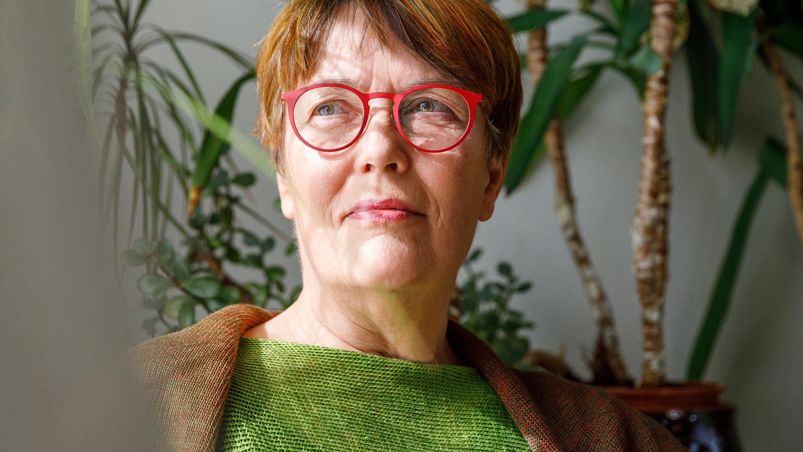 Satu Hassin elämä omaishoitajana: "Olen potenut syyllisyyttä" | Eeva