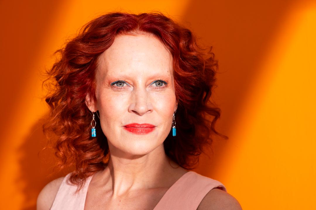 Viisikymppinen Saimi Hoyer kokeilee näyttelemistä | Kauneus ja Terveys