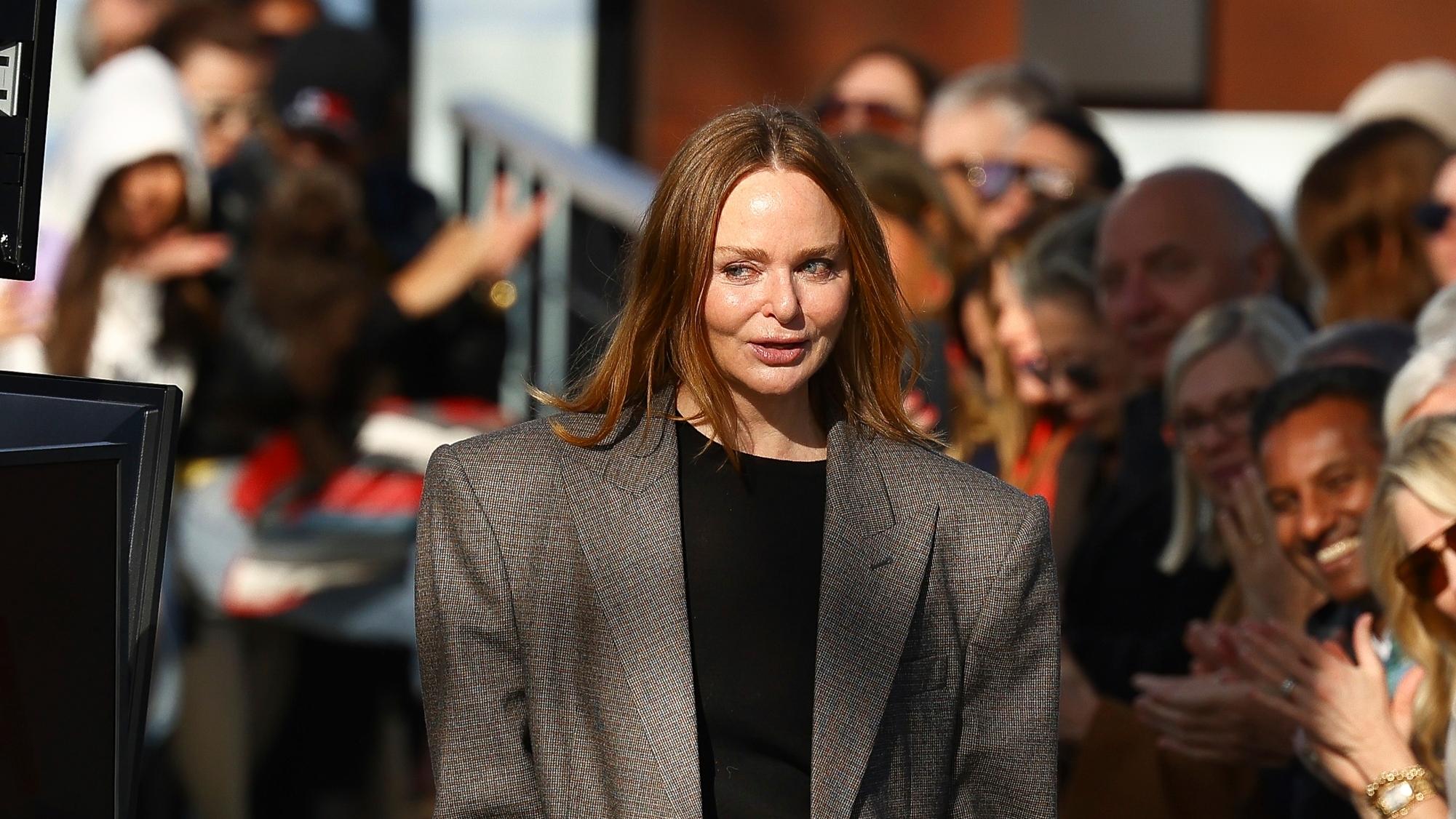 Muotisuunnittelija Stella McCartney menetti äitinsä nuorena, ja hänen ...