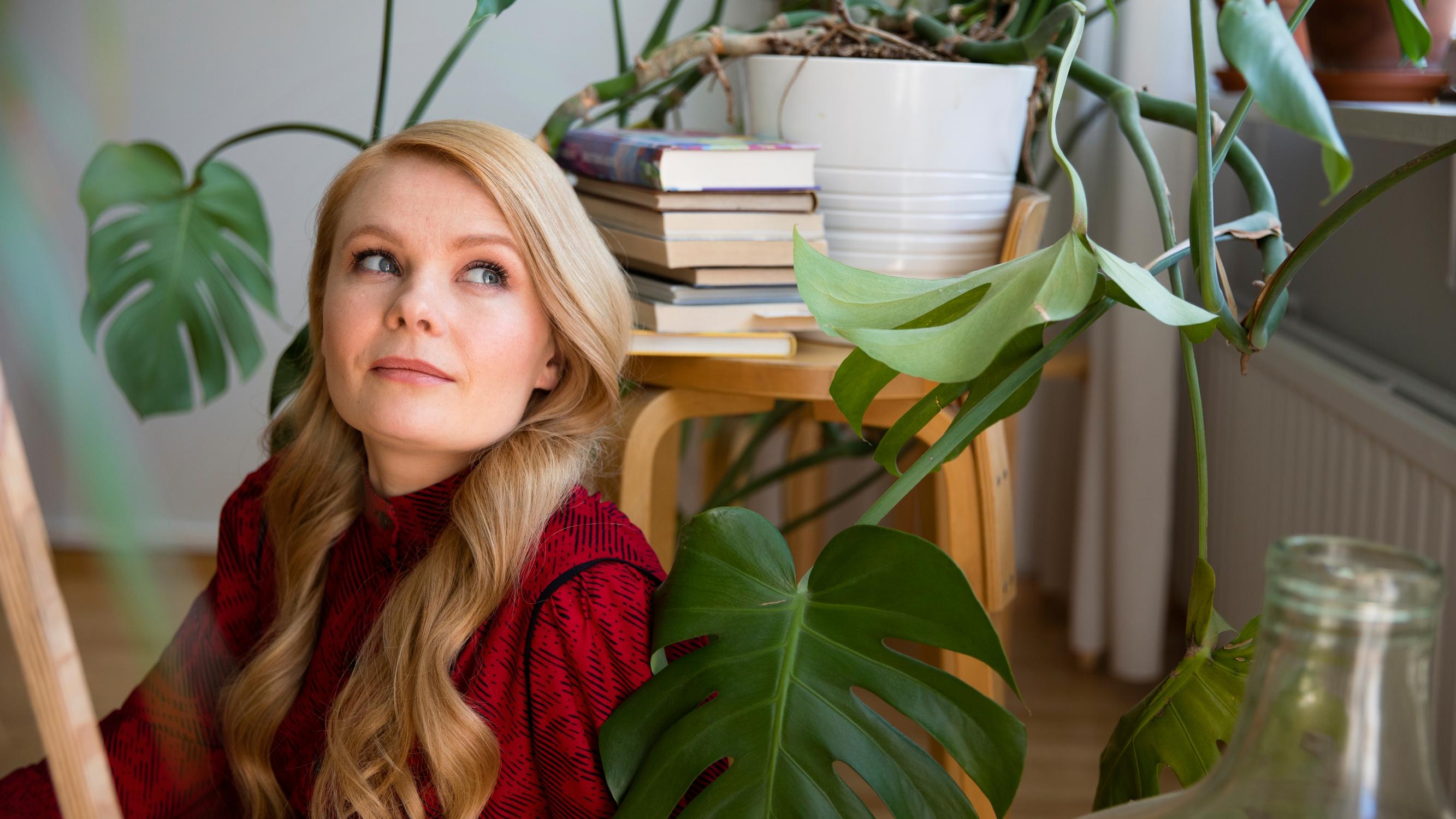 Saara Turunen pohtii rakastamisen vaikeutta ja lapsettomuutta | Eeva