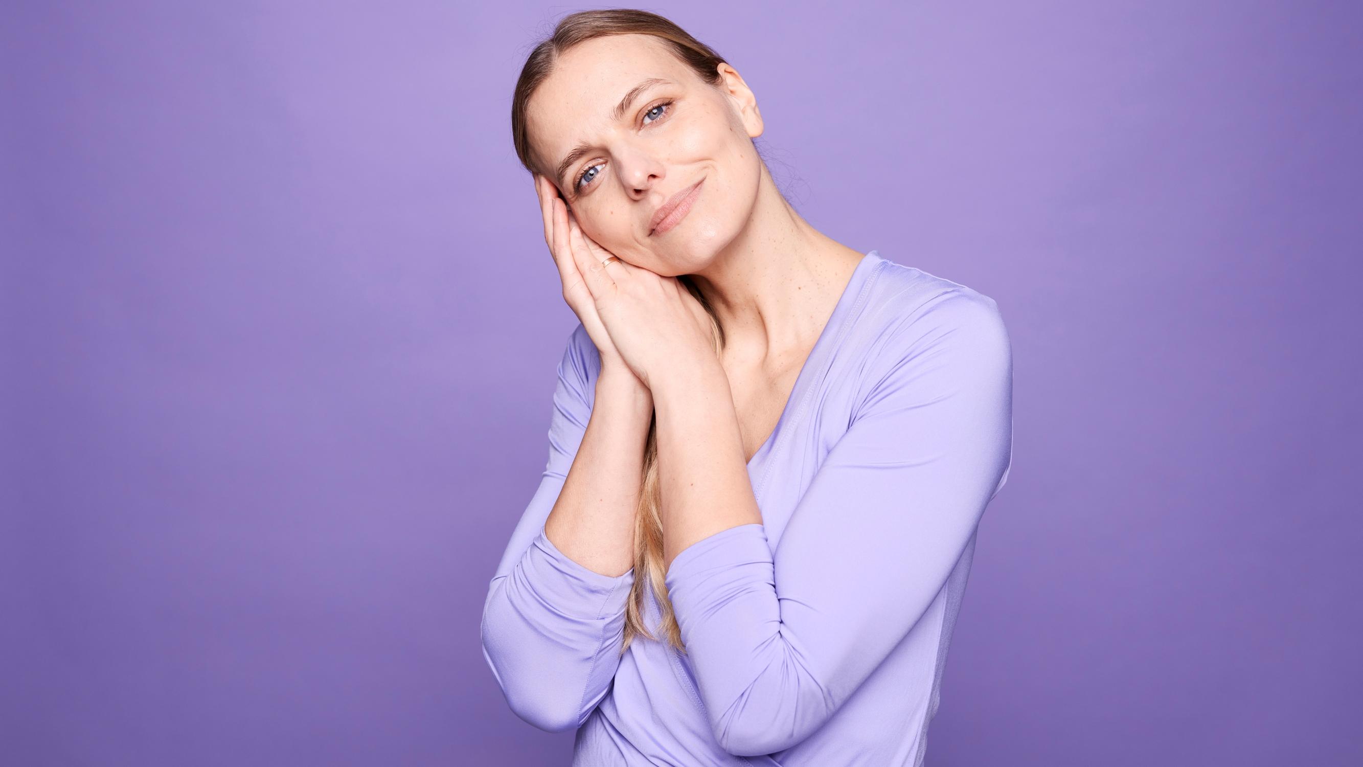 Eroon kuorsauksesta 5 liikkeen kasvojoogatreenillä | Kauneus ja Terveys