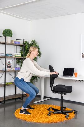 Helppo kotitreeni: Aloita päiväsi virkistävällä aamujumpalla | Kauneus ja Terveys